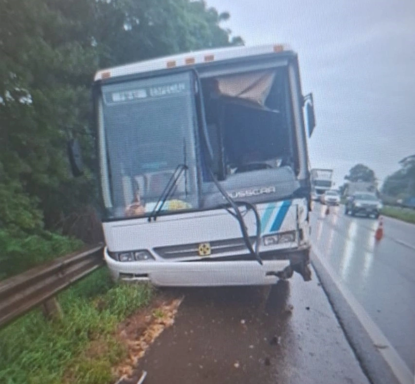 Acidentes com tombamento e capotamento na BR-376
